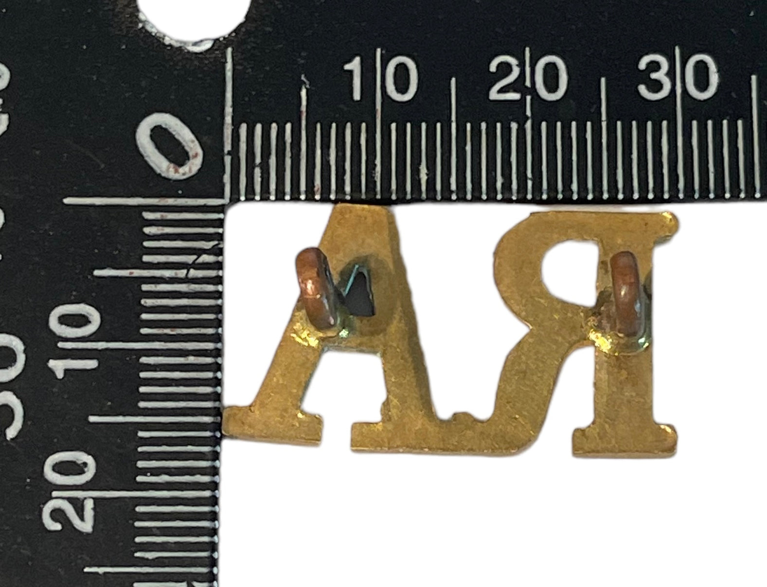 BRITISH RA ROYAL ARTILLERY SHOULDER TITLE BADGE – Marway Militaria Inc ...