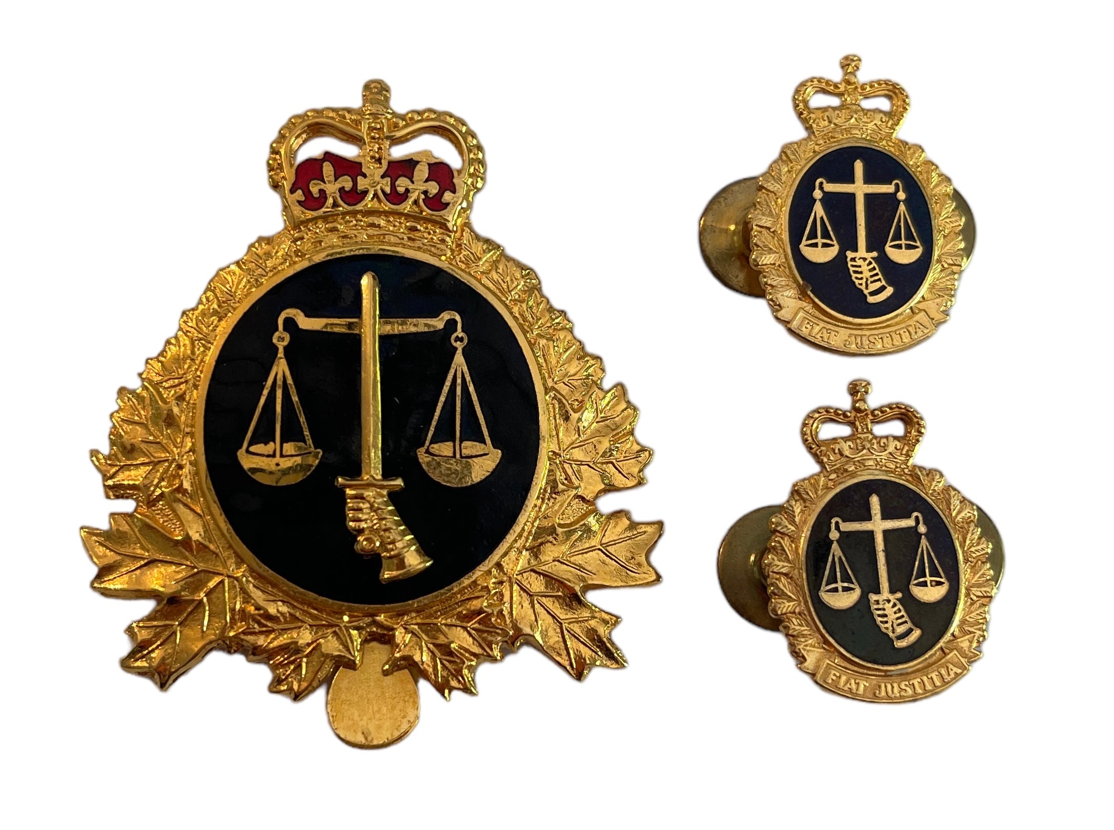 CANADIAN FORCES LEGAL BRANCH CAP & COLLAR BADGE SET – Marway Militaria ...
