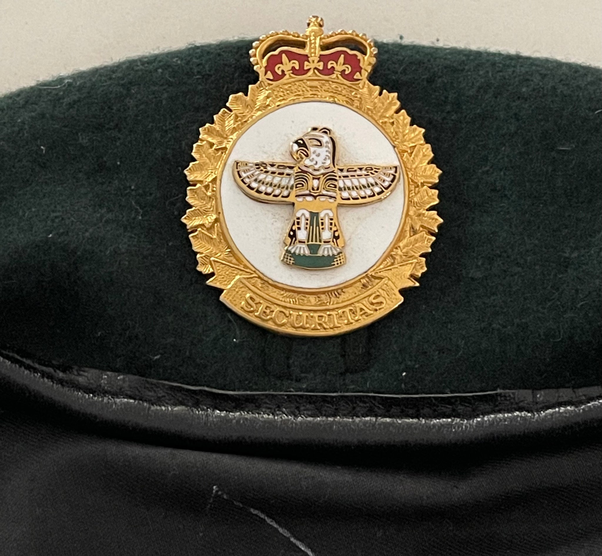 Canadian Army Beret with Military Police Badge – Marway Militaria Inc ...